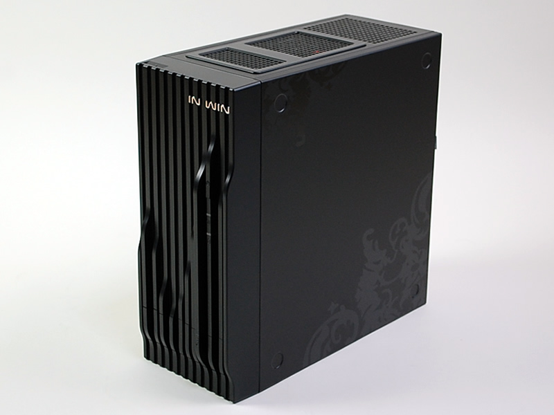 エルミタ的速攻撮って出しレビュー Vol.62 “流麗”を自負するスリム型Mini-ITXケース In Win「Wavy」編