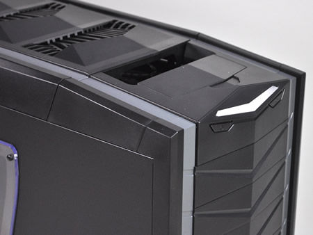 エルミタ的速攻撮って出しレビュー Vol.77 SilverStone「RAVEN 3」 ～ルールを再定義～