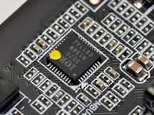 エルミタ的速攻撮って出しレビュー Vol.120 エントリーモデルでもオーバークロックは任せろ。実力者「GA-X79-UD3」検証