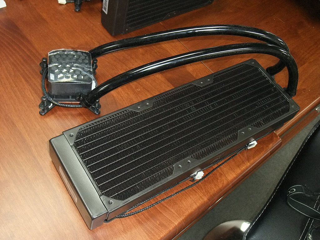 360mmサイズラジエター採用のオールインワン水冷、Swiftech「H320」がオリオスペックに登場 - エルミタージュ秋葉原