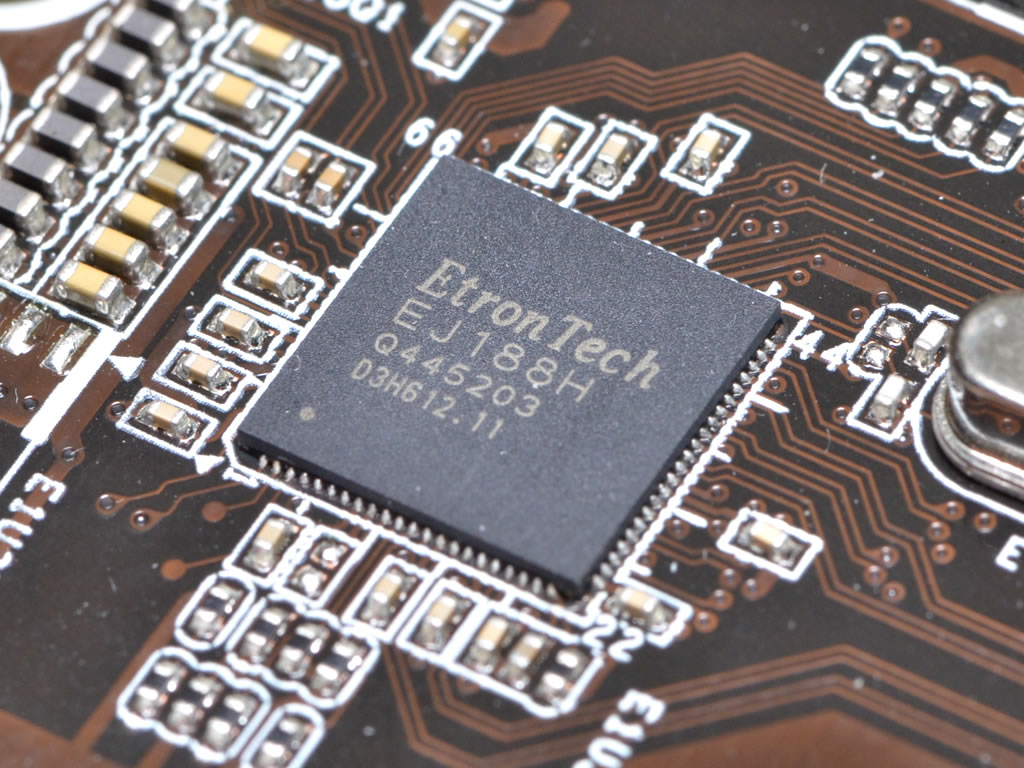 5GHzのモンスターを操るならコレ。ASRock製マザーボード「990FX Extreme9」で試す「FX-9590」 - エルミタージュ秋葉原