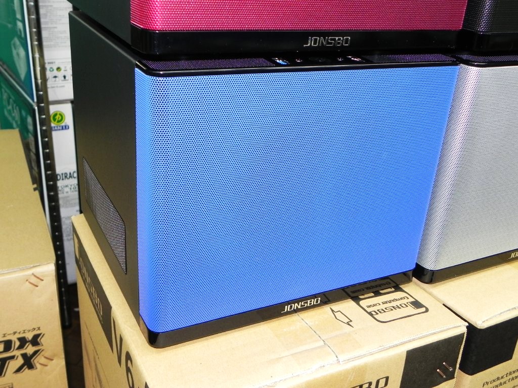 全5モデルをラインナップするJONSBOブランドのスタイリッシュCube型ケース「V6」シリーズが店頭へ - エルミタージュ秋葉原