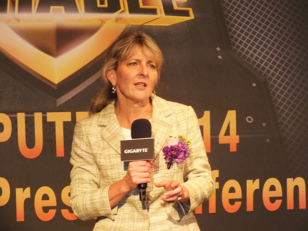 【COMPUTEX】GIGABYTE、メディアカンファレンスで極冷マザーを披露。メモリクロック世界記録達成 - エルミタージュ秋葉原