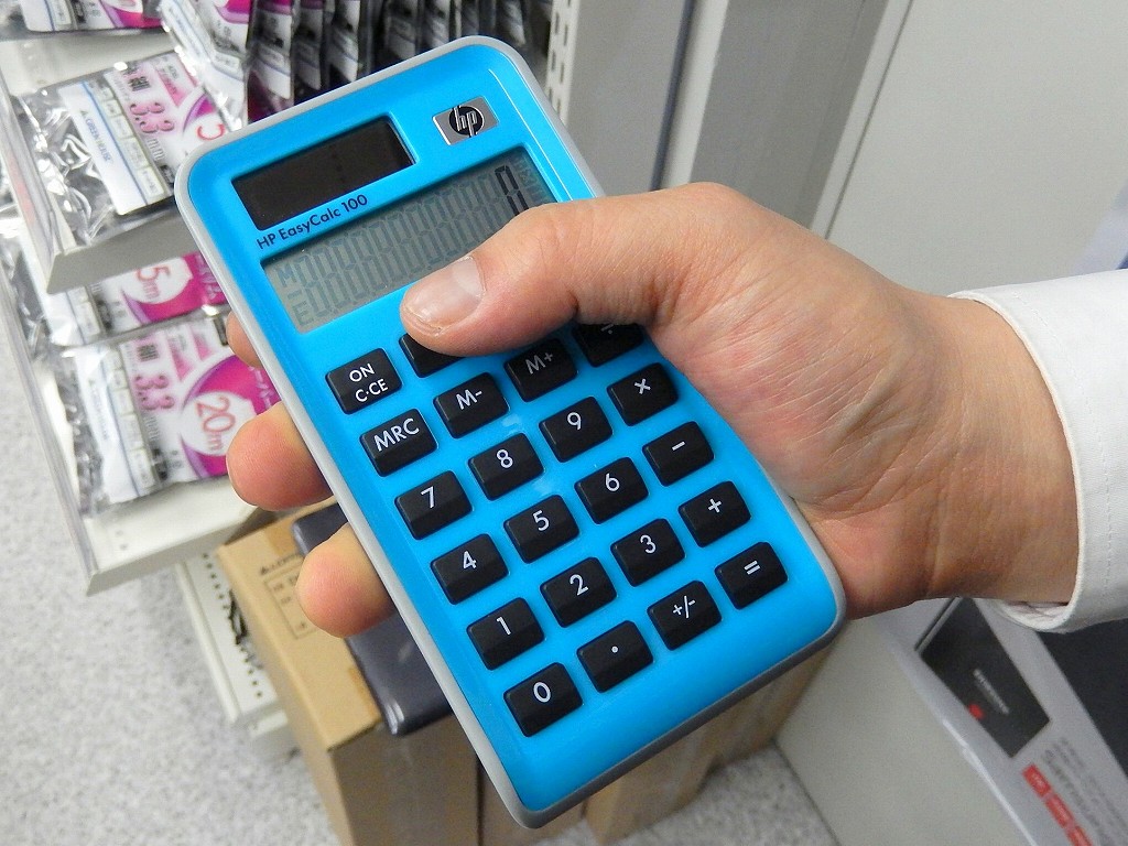 「コレオシ」Vol.1048 ～東映ランド～スマホサイズの小気味いいミニ電卓、HP「EasyCalc 100」 - エルミタージュ秋葉原