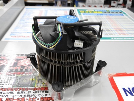 【アキバ入荷情報】Skylake対応のIntel純正CPUクーラー「BXTS15A」はずいぶんデカい - エルミタージュ秋葉原