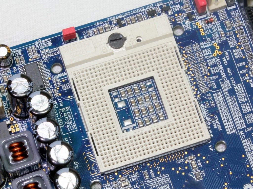 VIAで唯一、CPUが交換できるSocket 479互換 Mini-ITXマザーボード「VB6002」に大苦戦 - エルミタージュ秋葉原