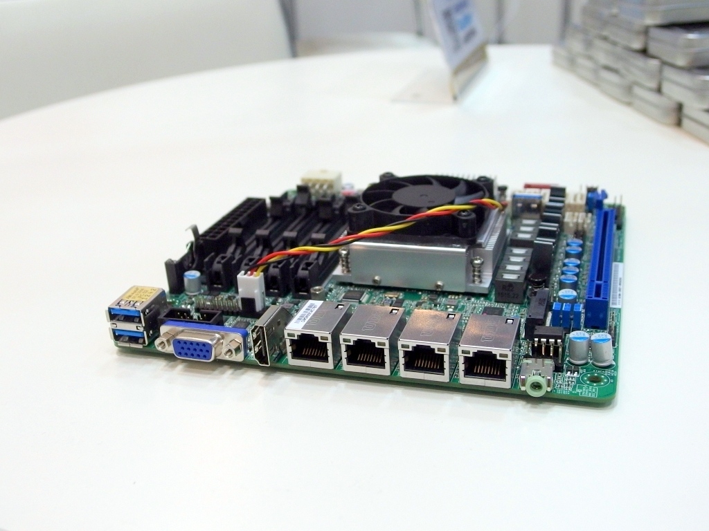 eDRAM 128MB。Iris Pro P580を搭載するMini-ITXマザーボード「C236 WSI4」販売開始 - エルミタージュ秋葉原