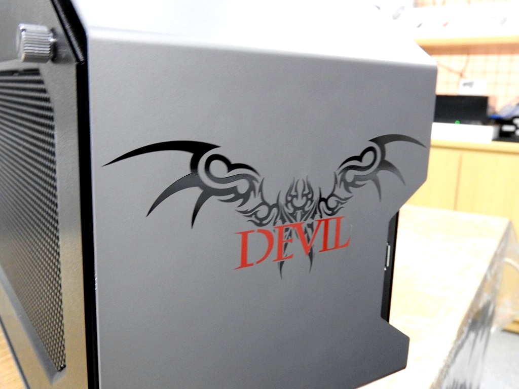 Thunderbolt 3対応の外付けVGAボックス、PowerColor「DEVIL BOX」21日より発売開始 - エルミタージュ秋葉原