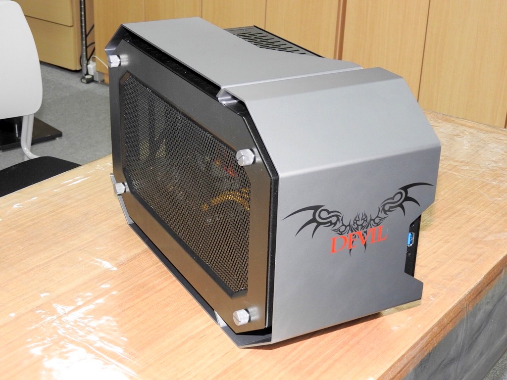 Thunderbolt 3対応の外付けVGAボックス、PowerColor「DEVIL BOX」21日より発売開始 - エルミタージュ秋葉原