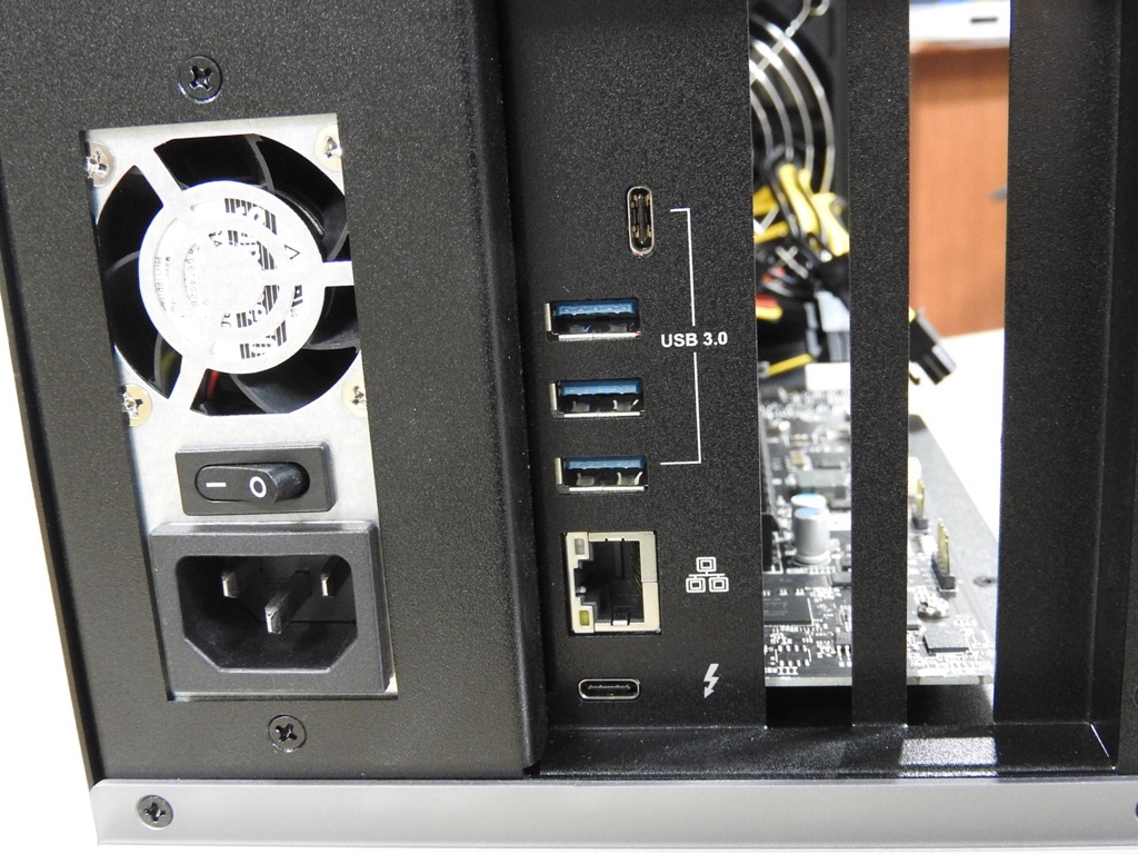 Thunderbolt 3対応の外付けVGAボックス、PowerColor「DEVIL BOX」21日より発売開始 - エルミタージュ秋葉原