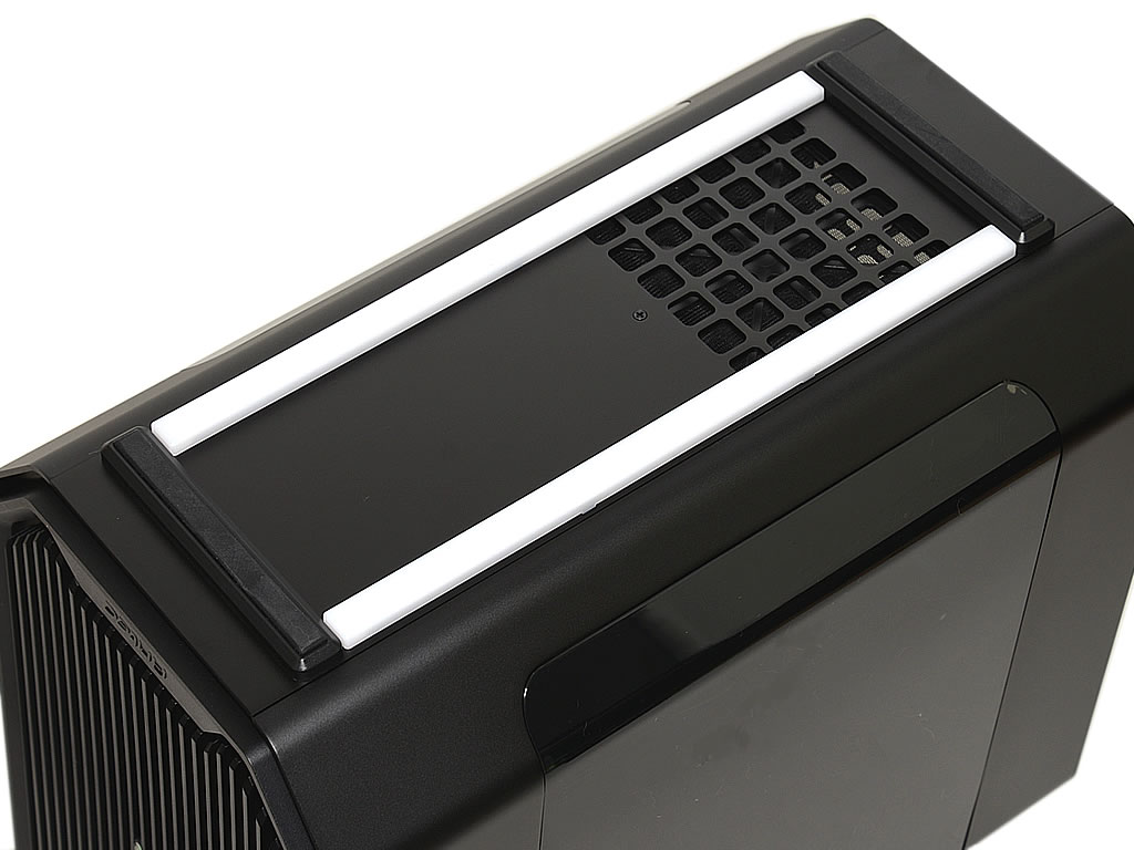 CUBE_RAZER_04_1024x768 - エルミタージュ秋葉原