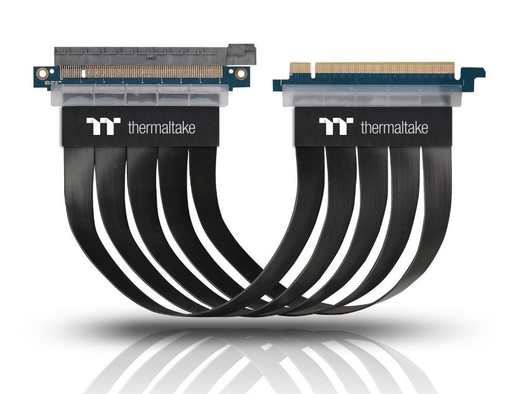 直挿しと同等の性能を発揮するPCIe3.0ライザーケーブルがThermaltakeから - エルミタージュ秋葉原