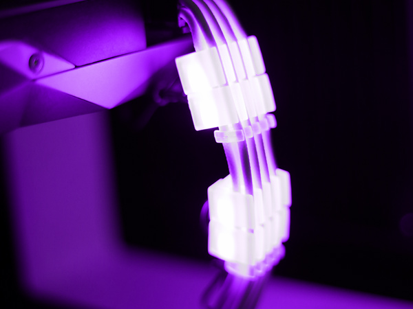 NZXT、アドレサブルRGB LED対応の新ライティングシステム「HUE 2」シリーズ - エルミタージュ秋葉原