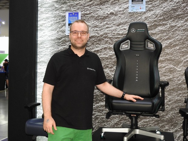 COMPUTEX：noblechairsでメルセデスAMGコラボや独製PUレザー採用ゲーミングチェアを見た - エルミタージュ秋葉原