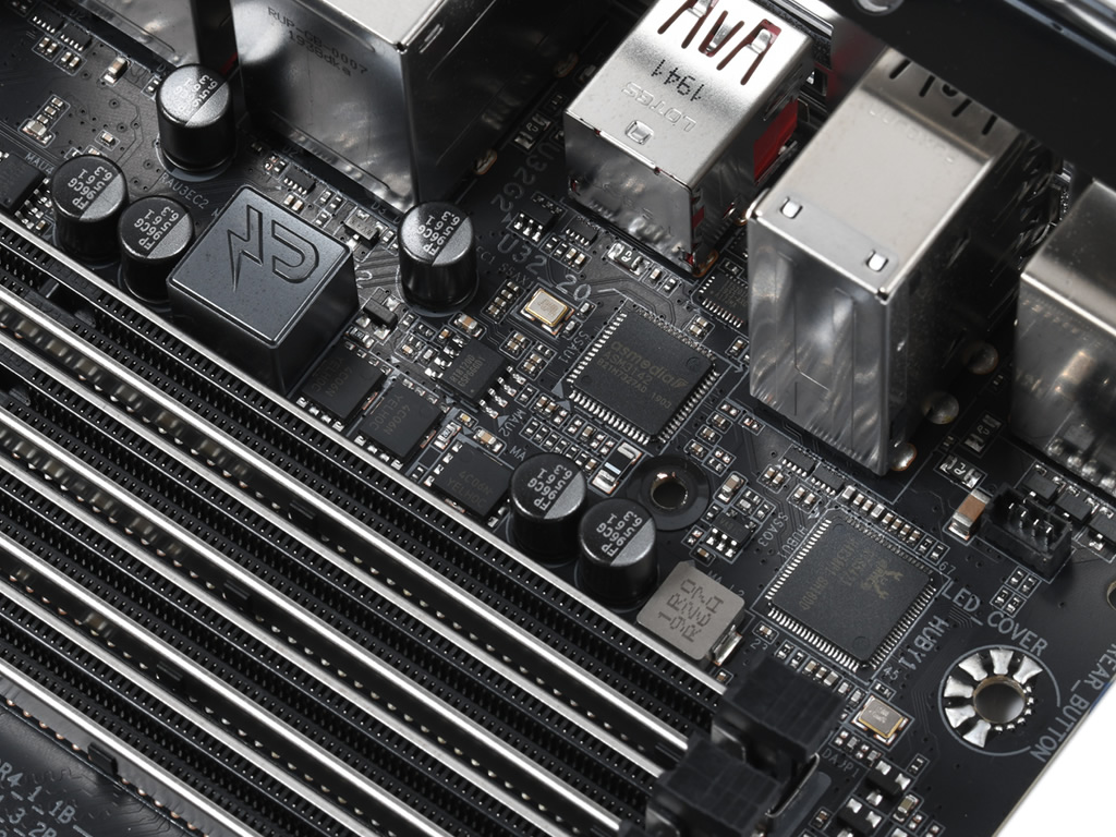 新型Core Xのために設計されたX299マザー、GIGABYTE「X299X AORUS MASTER」検証 - エルミタージュ秋葉原