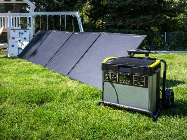 最大出力300Wの高性能ソーラーパネル、Goal Zero「Ranger 300 Briefcase」 - エルミタージュ秋葉原