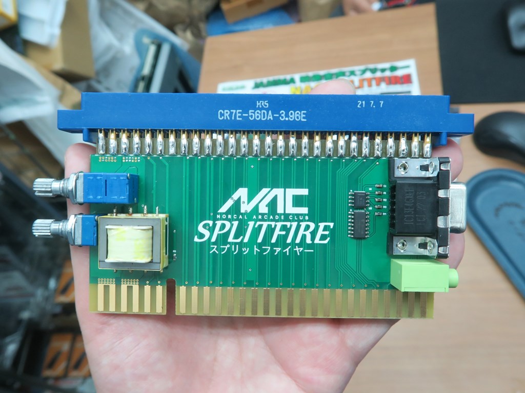 アーケード筐体のJAMMA基板から映像・音声を無遅延分岐できる「NAC SPLITFIRE」が入荷 - エルミタージュ秋葉原