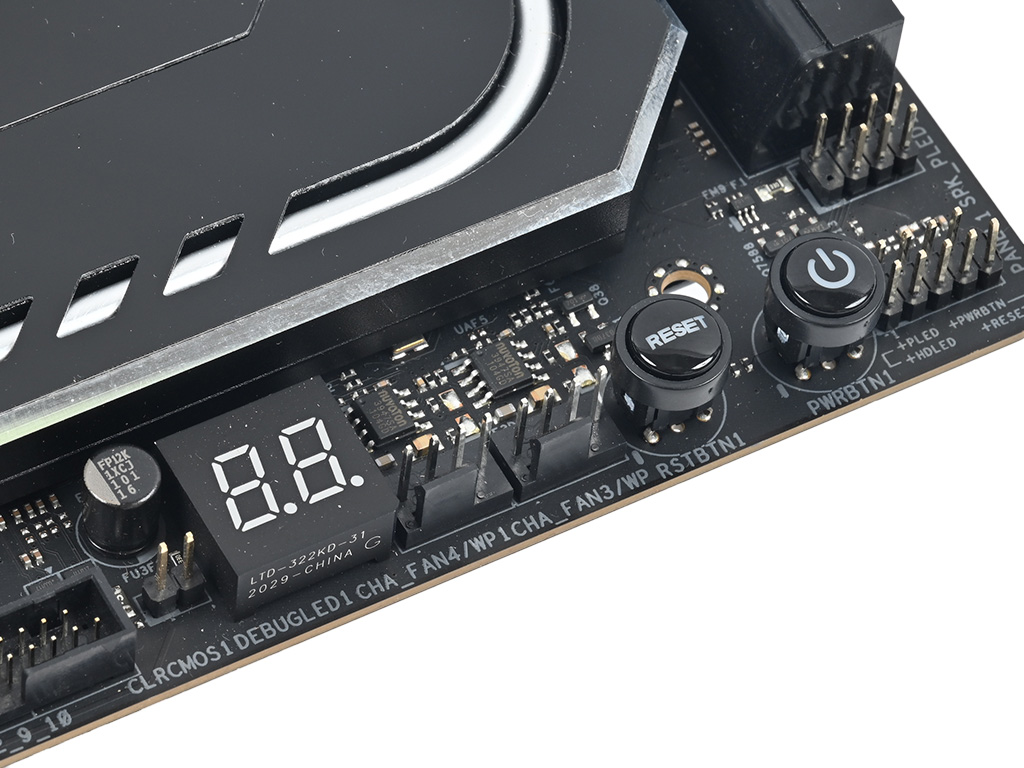 新世代Ryzenの力を引き出す大規模電源のスーパーハイエンド、ASRock「X670E Taichi」 - エルミタージュ秋葉原