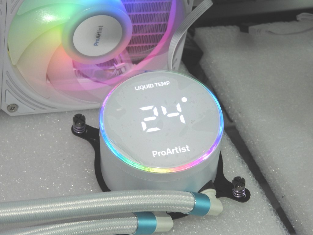 360mmラジエーター搭載で最安級、冷却性能にも期待の「GRATIFY AIO5」がProArtistから - エルミタージュ秋葉原