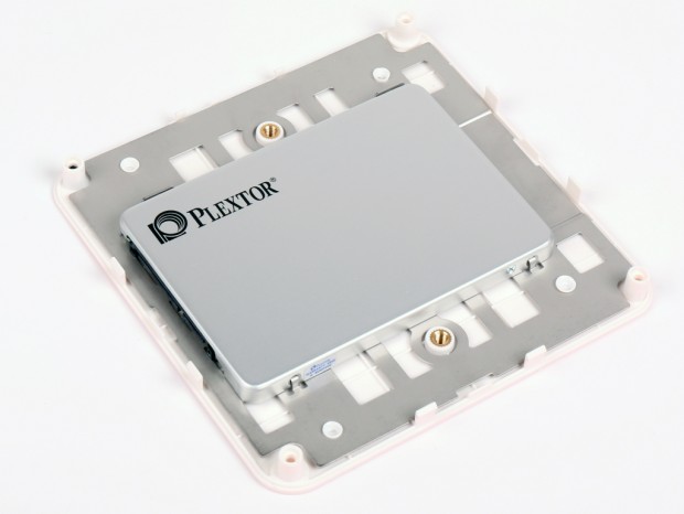 ゲームも快適な“桜デザイン”の超小型PC、MINISFORUM「UM773 SE」検証 - エルミタージュ秋葉原