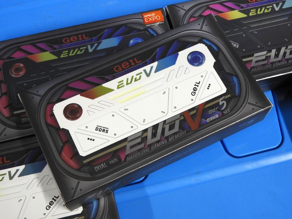 アクティブデュアルファン搭載のRGB対応DDR5メモリ、GeIL「EVO V」シリーズが発売 - エルミタージュ秋葉原