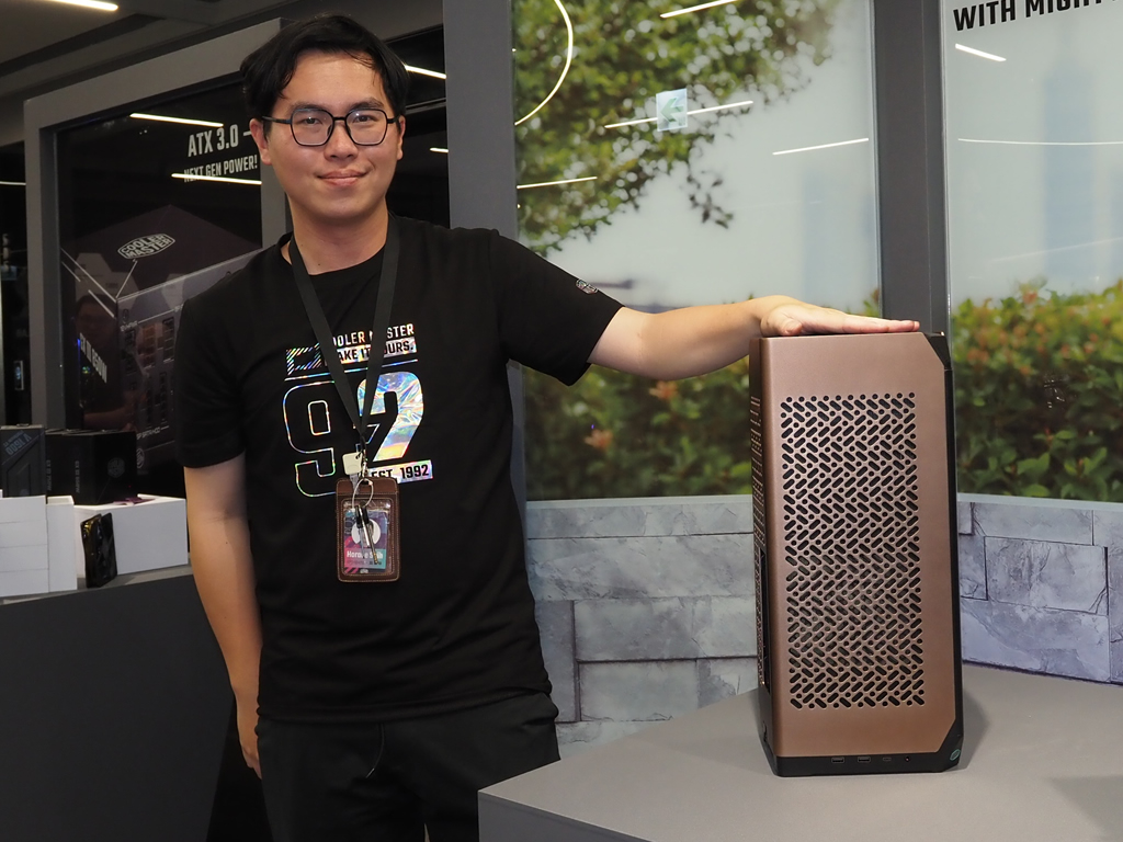 COMPUTEX：GeForce RTX 4090が搭載できる煙突構造Mini-ITXケース、Cooler Master「NCORE 100 MAX」 - エルミタージュ秋葉原