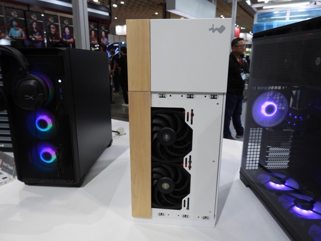 inwin_f5_10 - エルミタージュ秋葉原