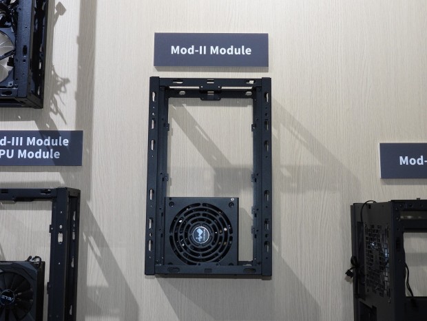 COMPUTEX：組み合わせ自由自在。3つのモジュールでオリジナルPCケースが作れる、In Win「ModFree」 - エルミタージュ秋葉原