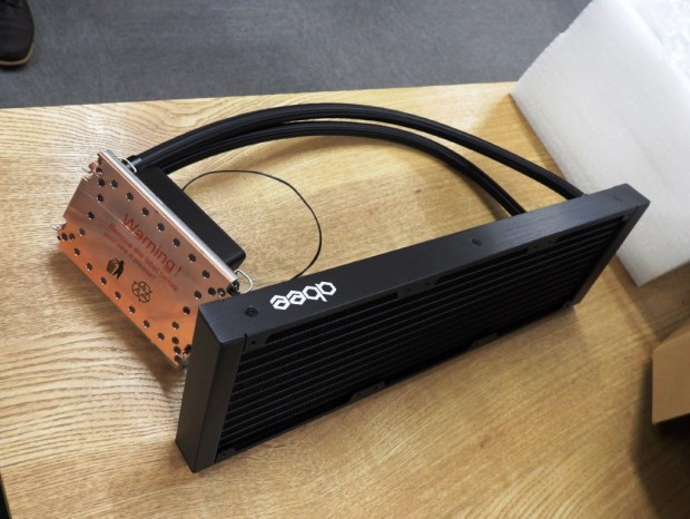 TDP900W対応のXeon W-3400/W-2400向けAIO水冷、Abee「APEX PLUS SPR360」発売 - エルミタージュ秋葉原