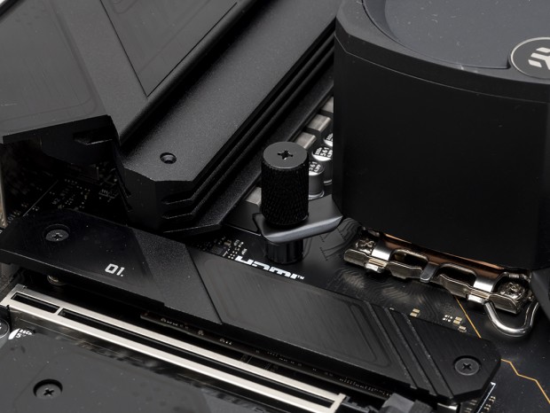 DIY水冷の老舗EKWBが手掛けた高性能オールインワン型水冷「EK-Nucleus AIO CR360 Dark」 - エルミタージュ秋葉原