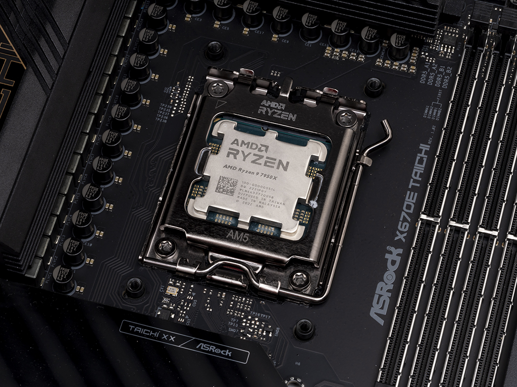 DIY水冷の老舗EKWBが手掛けた高性能オールインワン型水冷「EK-Nucleus AIO CR360 Dark」 - エルミタージュ秋葉原