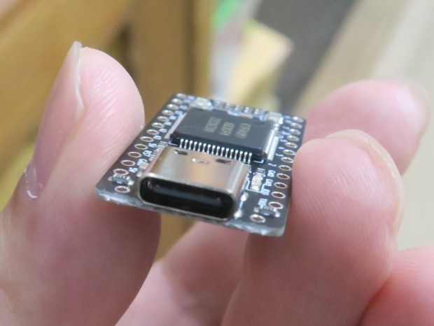 ルネサス製チップを搭載したArduino UNO R4互換のマイコンボード「FLINT ProMicro R4」 - エルミタージュ秋葉原