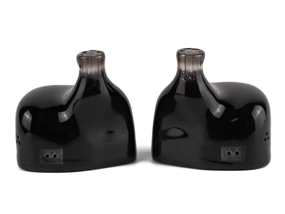 RAVEN_Launch_Edition_05 - エルミタージュ秋葉原