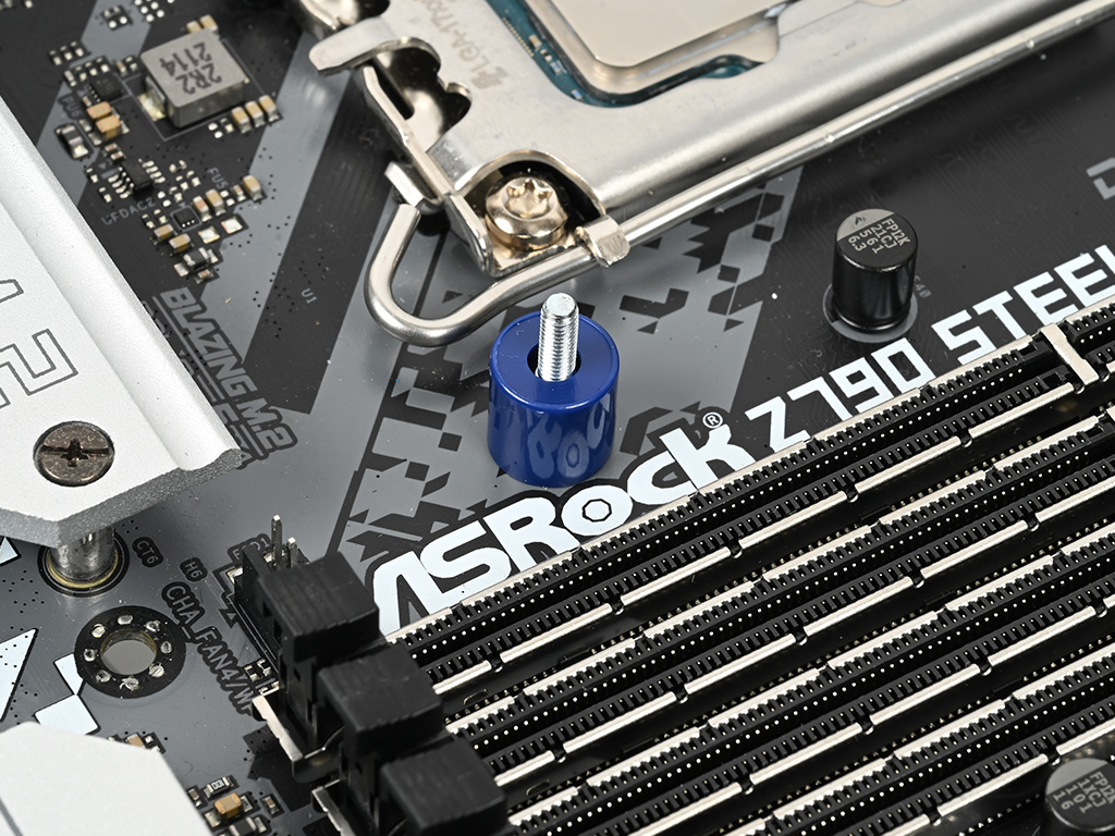 ローハイトCPUクーラー、Noctua「NH-D12L chromax.black」の冷却性能と存在価値 - エルミタージュ秋葉原