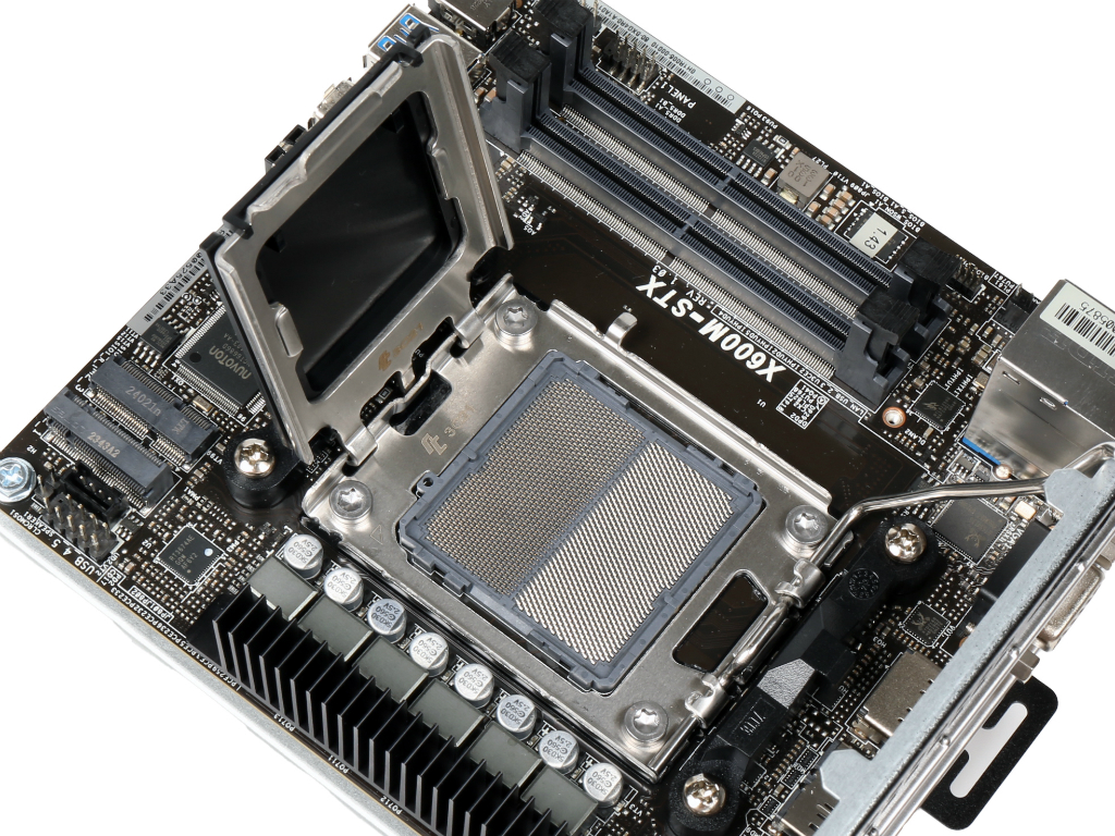 Ryzen 8000Gとの組み合わせに最適。ASRockの最新小型ベアボーン「DeskMini X600」検証 - エルミタージュ秋葉原