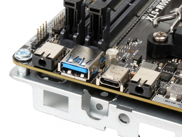 Ryzen 8000Gとの組み合わせに最適。ASRockの最新小型ベアボーン「DeskMini X600」検証 - エルミタージュ秋葉原