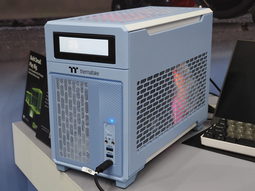 travel_pc_tr100_02 - エルミタージュ秋葉原