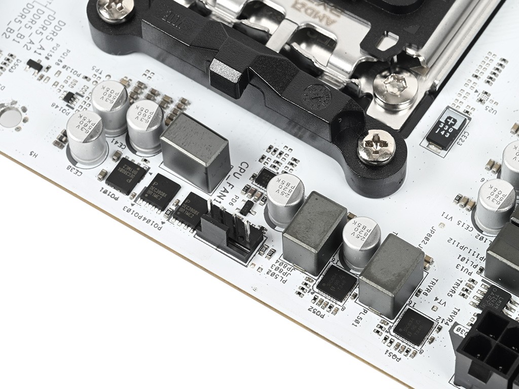 b650m_pg_riptide_41 - エルミタージュ秋葉原