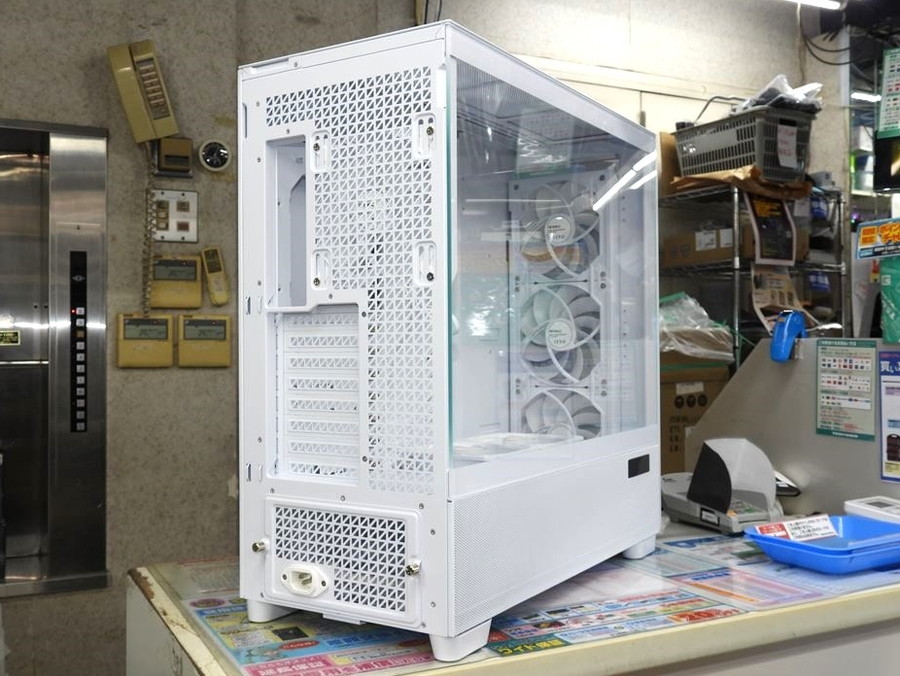 FLUX_Pro_akb_07 - エルミタージュ秋葉原