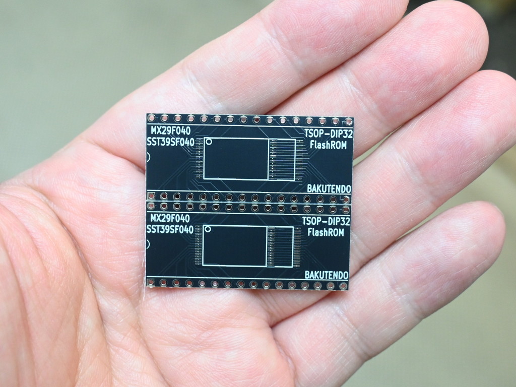(アキバ取材班) TSOP32ピンのFlash ROMをDIP32ピンで使用可能にする変換基板 - エルミタージュ秋葉原