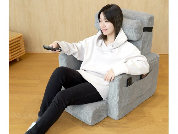 スマホゲーマーに最適なゲーミング座椅子「運べるスマホソファー」がBIBILABから - エルミタージュ秋葉原