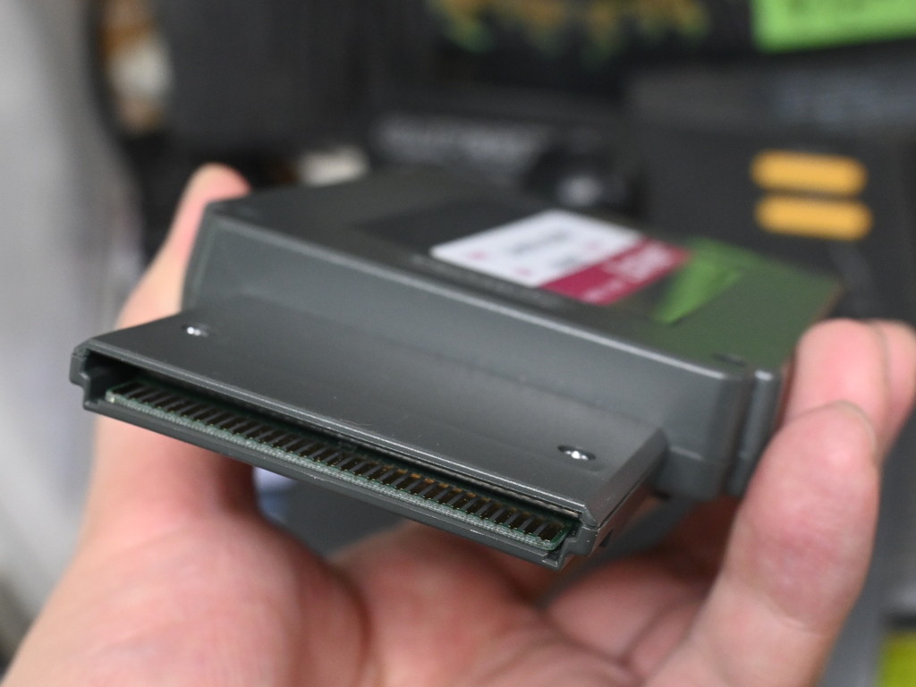 (アキバ取材班) ニンテンドーDSにMIDI機器を接続できる開発機材「IS-NITRO-UIC(MIDI)」が入荷 - エルミタージュ秋葉原