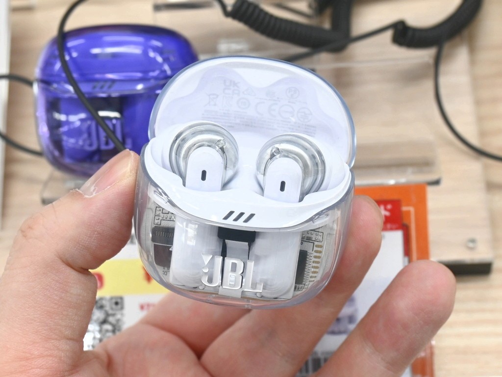 Tune_Flex2_akb_01 - エルミタージュ秋葉原