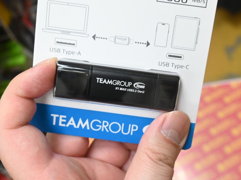 X1_MAX_USB_akb_04 - エルミタージュ秋葉原