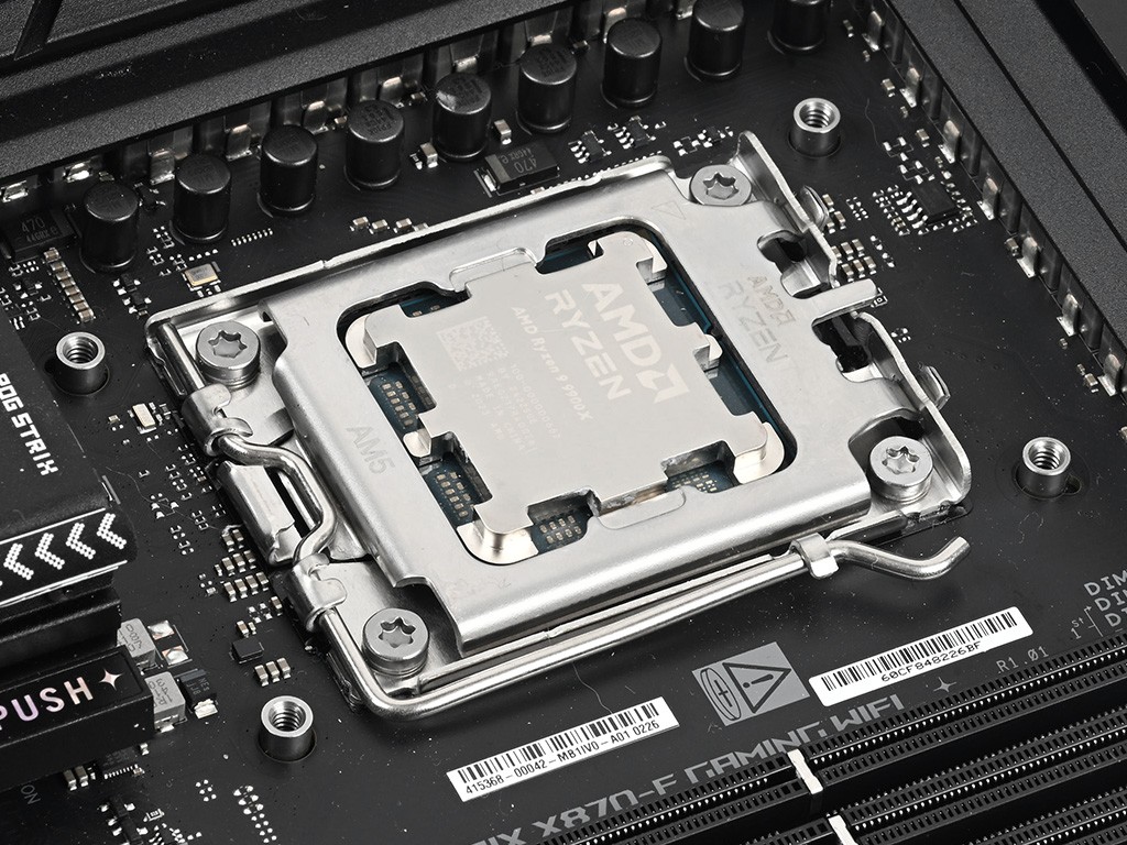 is_67_xt_19 - エルミタージュ秋葉原