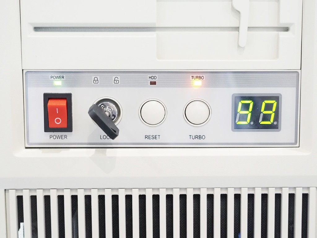 silverstone_FLP02_04 - エルミタージュ秋葉原