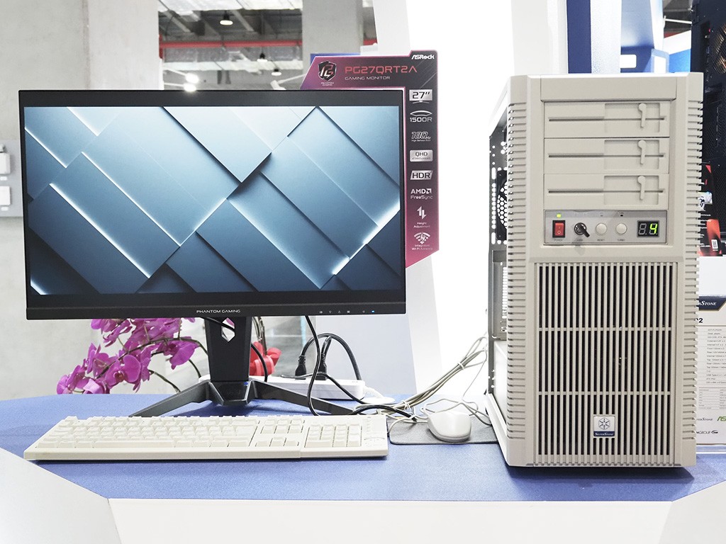 silverstone_FLP02_08 - エルミタージュ秋葉原