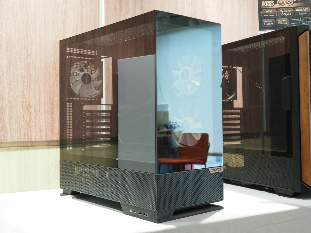 aqua_06 - エルミタージュ秋葉原